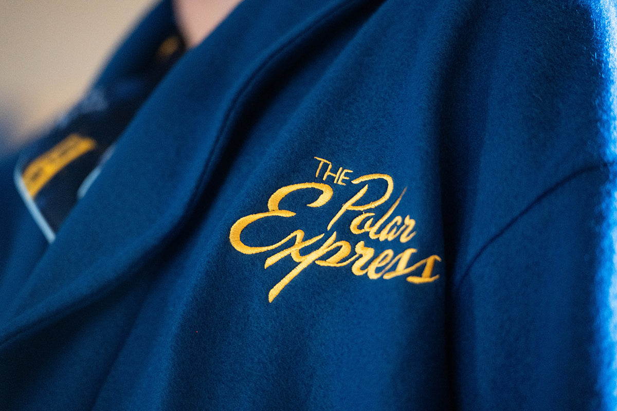 THE POLAR EXPRESS™ Blue Fleece Robe ADULT – Rail Retail
