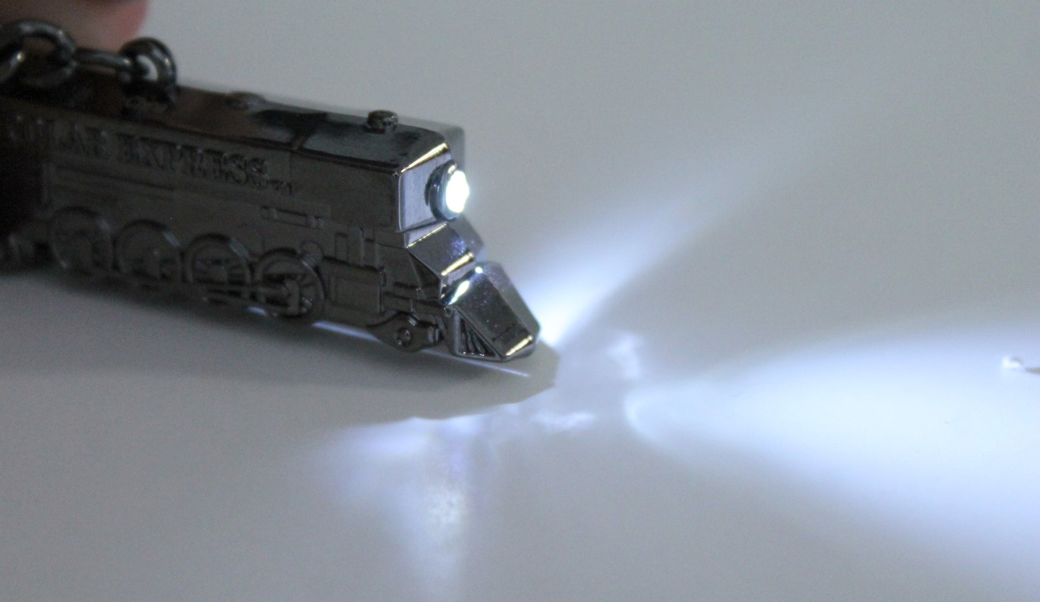 THE POLAR EXPRESS™ Keychain Light Up Train – Rail Retail